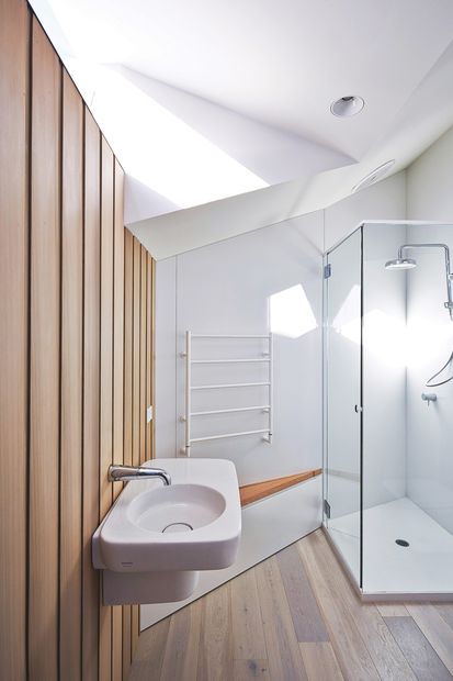 Gift-wrapped: Bow House | ArchitectureAu