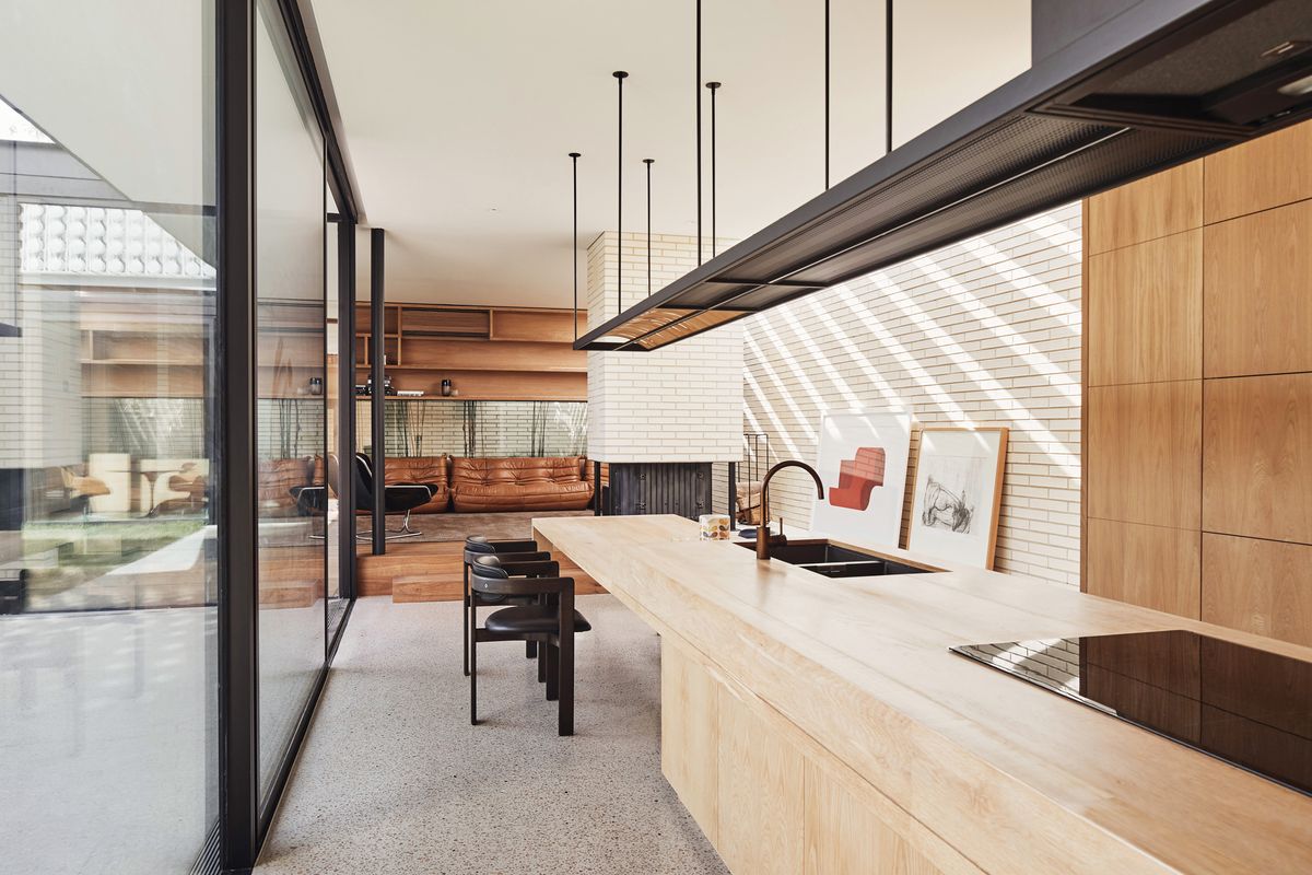 Dynamic and ever changing: Light House | ArchitectureAu