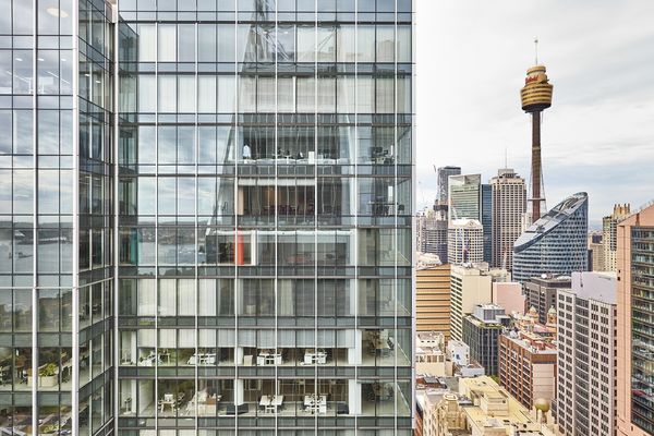 High-performance venetian blind system at Sixty Martin Place ...