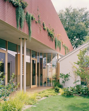 A considered contribution: Autumn House | ArchitectureAU