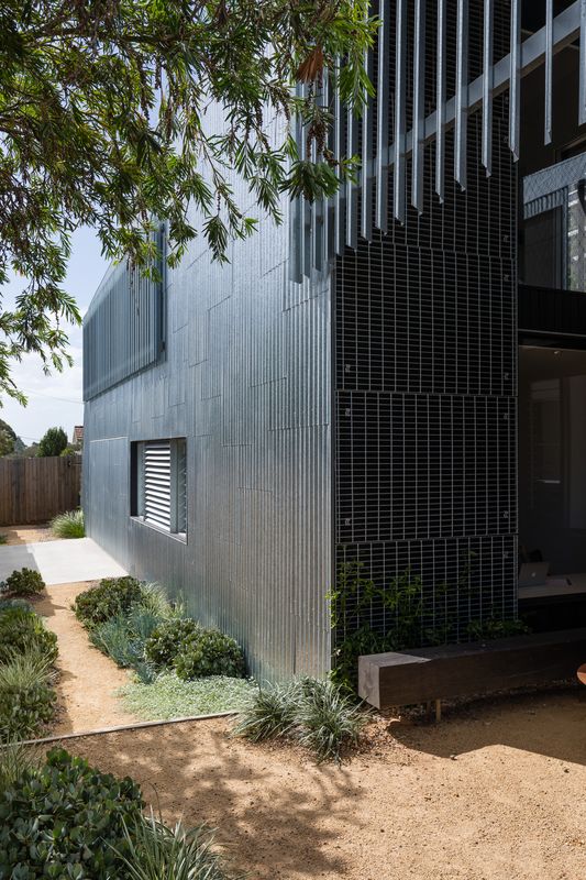 Iron Maiden House by CplusC Architects + Builders | ArchitectureAu