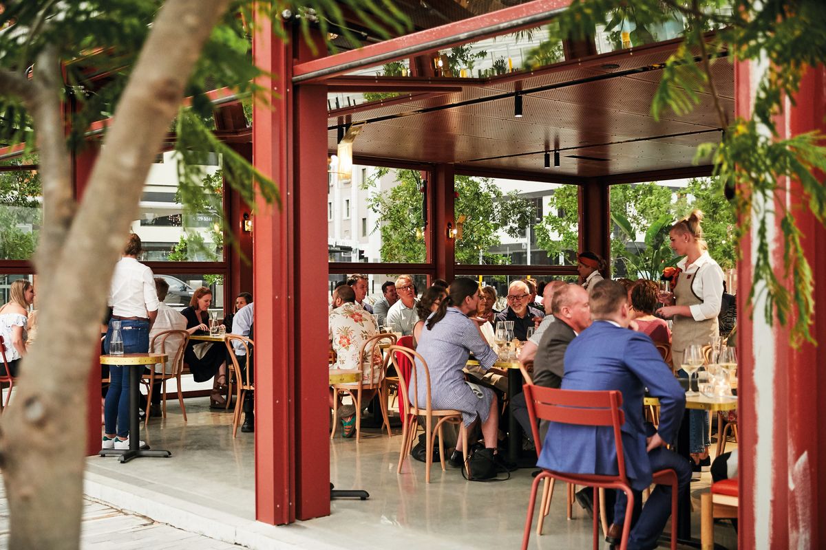 On the eatin’ track: The Signal Box Pavilion | ArchitectureAu