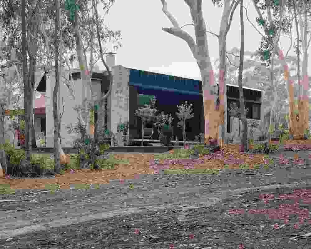 House at Flat Rock by Billy Maynard | ArchitectureAu