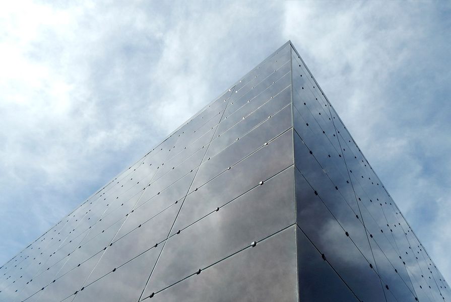Smart solar glass boosts sustainability | ArchitectureAu