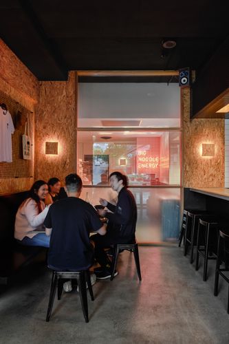 Thrifty and nifty: Rara Ramen Randwick | ArchitectureAu