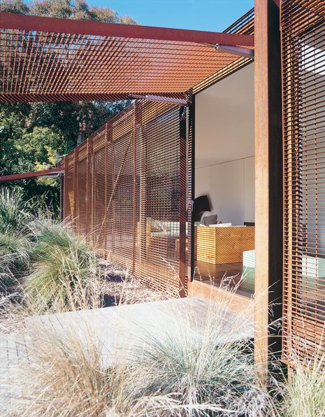 Sean Godsell: an unrepentant, non-conformist cult figure | ArchitectureAu
