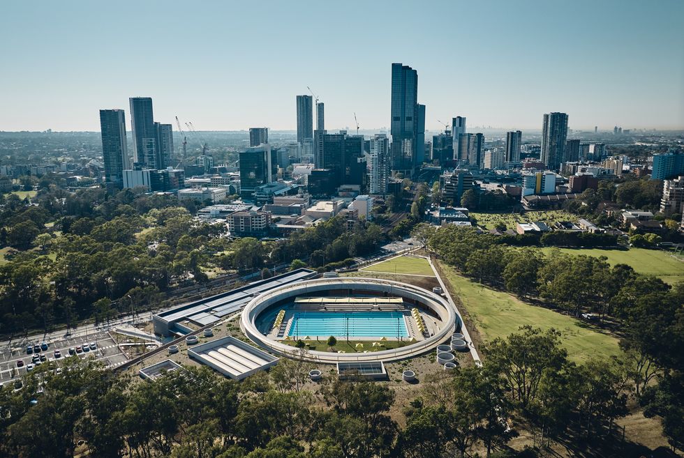 New Parramatta Aquatic Centre rings in swim season | ArchitectureAu