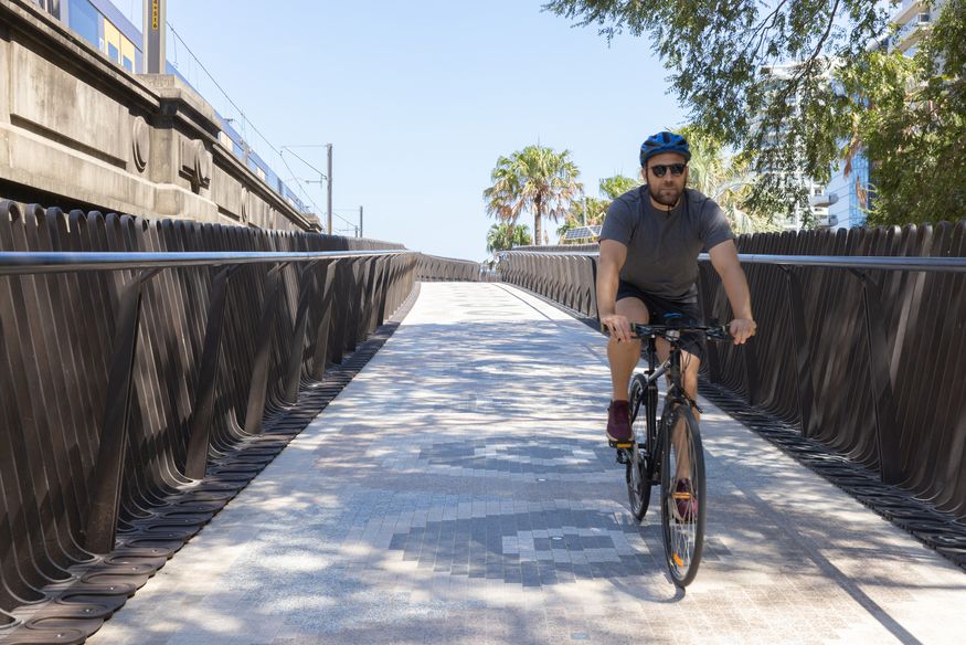 Sydney Harbour Bridge cycleway ramp opens to cyclists of all ages ...