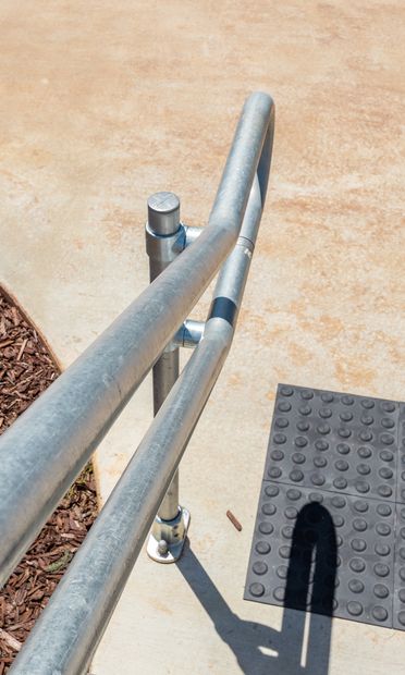 Three projects featuring Moddex's Conectabal Commercial Balustrades ...
