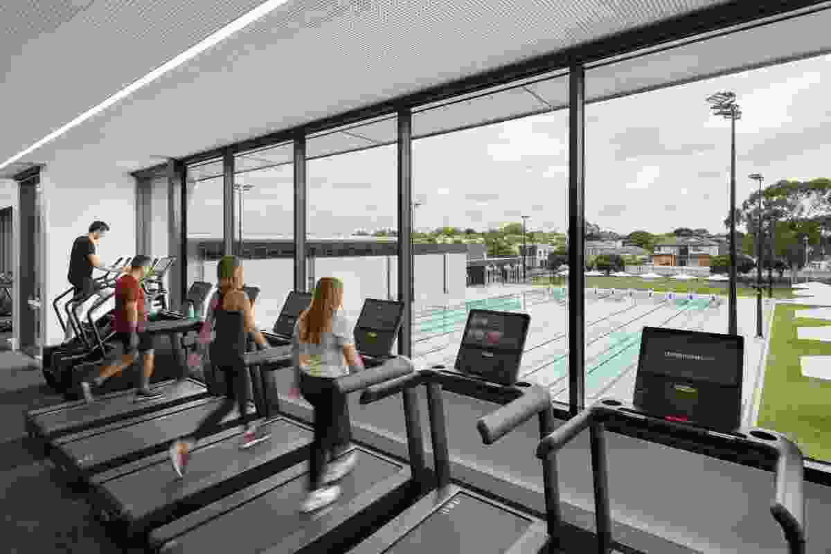 Redeveloped Melbourne pool opens in time for summer | ArchitectureAu