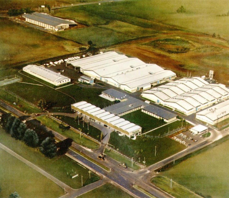 Modernist ice cream factory recommended for heritage status ...