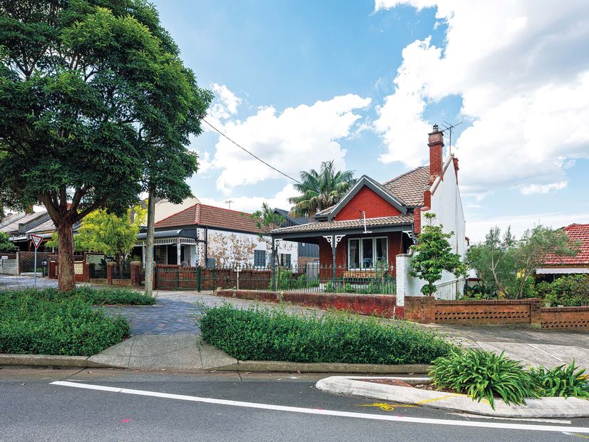 Reclaiming the charm: Marrickville Half House | ArchitectureAu