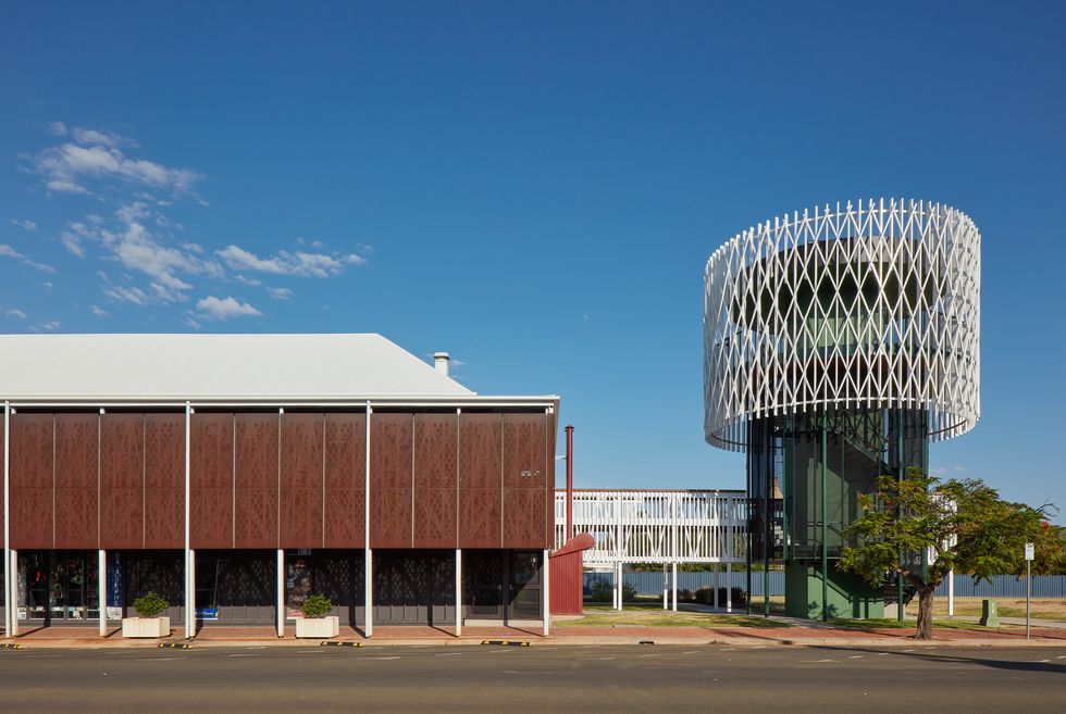 Outback lookout complete in Central Queensland | ArchitectureAu