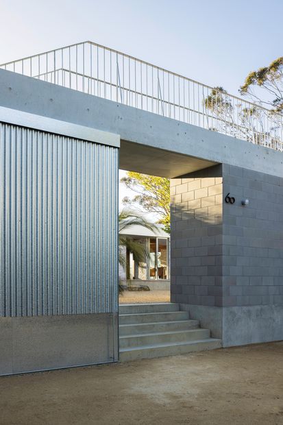 Blue Mountains House by Anthony Gill Architects | ArchitectureAu