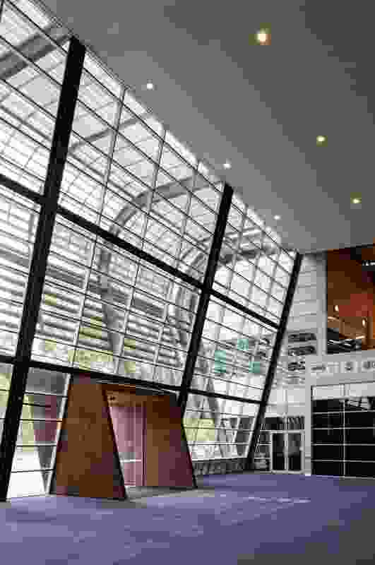 Bendat Basketball Centre by Hunt Architects | ArchitectureAu