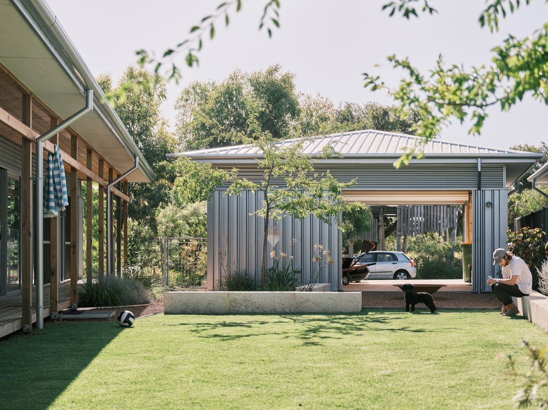 Vasse House by Joshua Duncan Architect | ArchitectureAu
