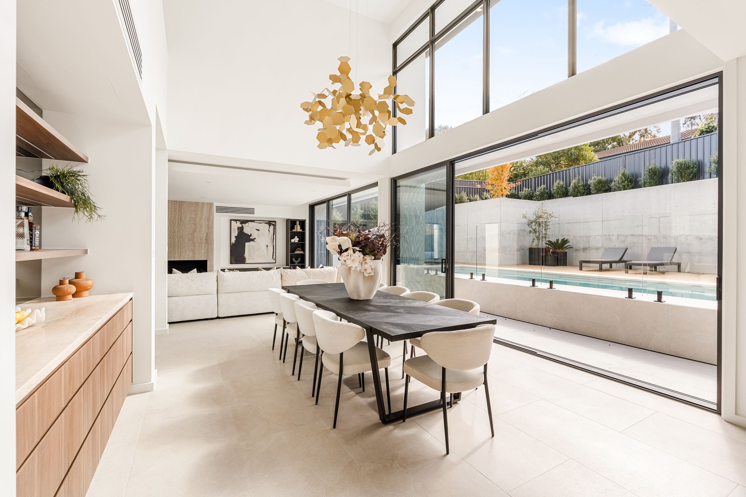 The Rusden place, Garran by DELA Architects | ArchitectureAu