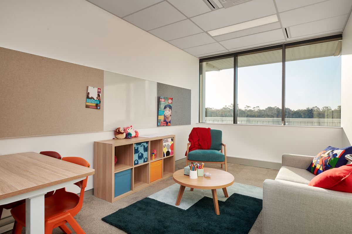 Stan & Jean Perron Child Advocacy Centre by Hunt Architects ...