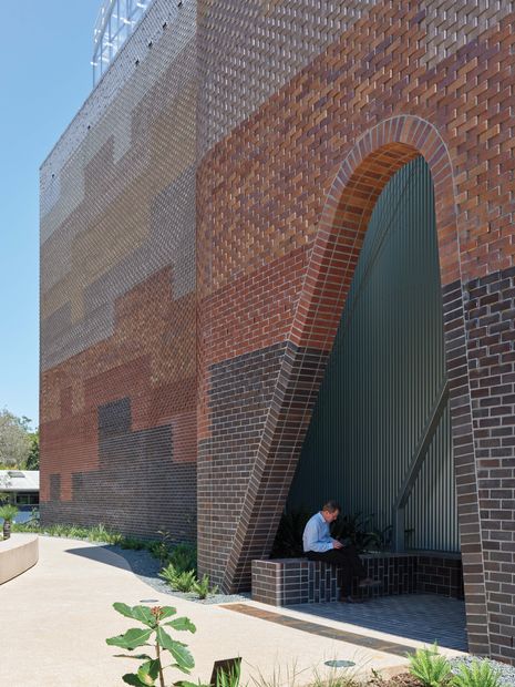 Plant Futures Facility by M3 Architecture | ArchitectureAu